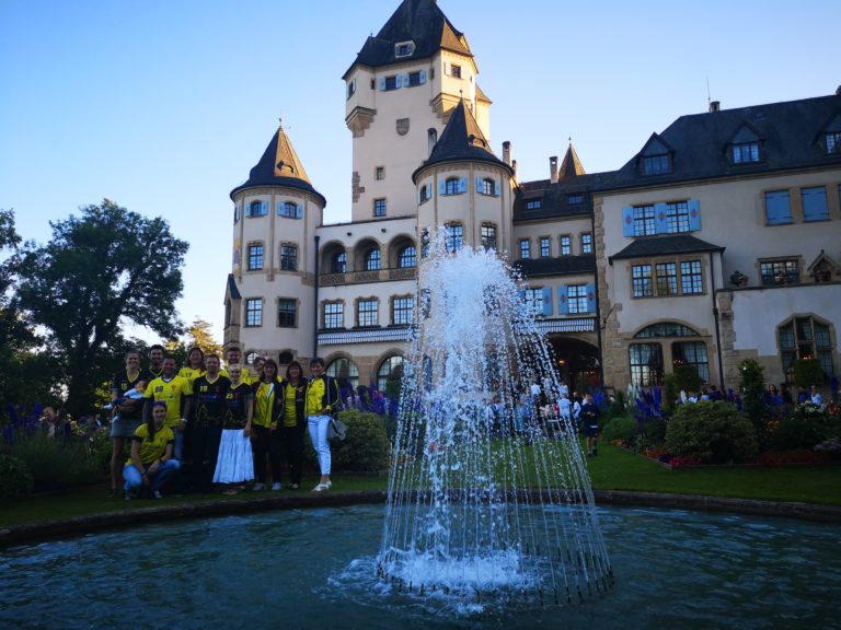 Besuch um Schlass Bierg – Indiaca Kolmer